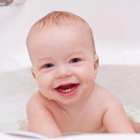 Bébé dans l’eau : Comment adoucir l’eau du bain de bébé ? l Culligan